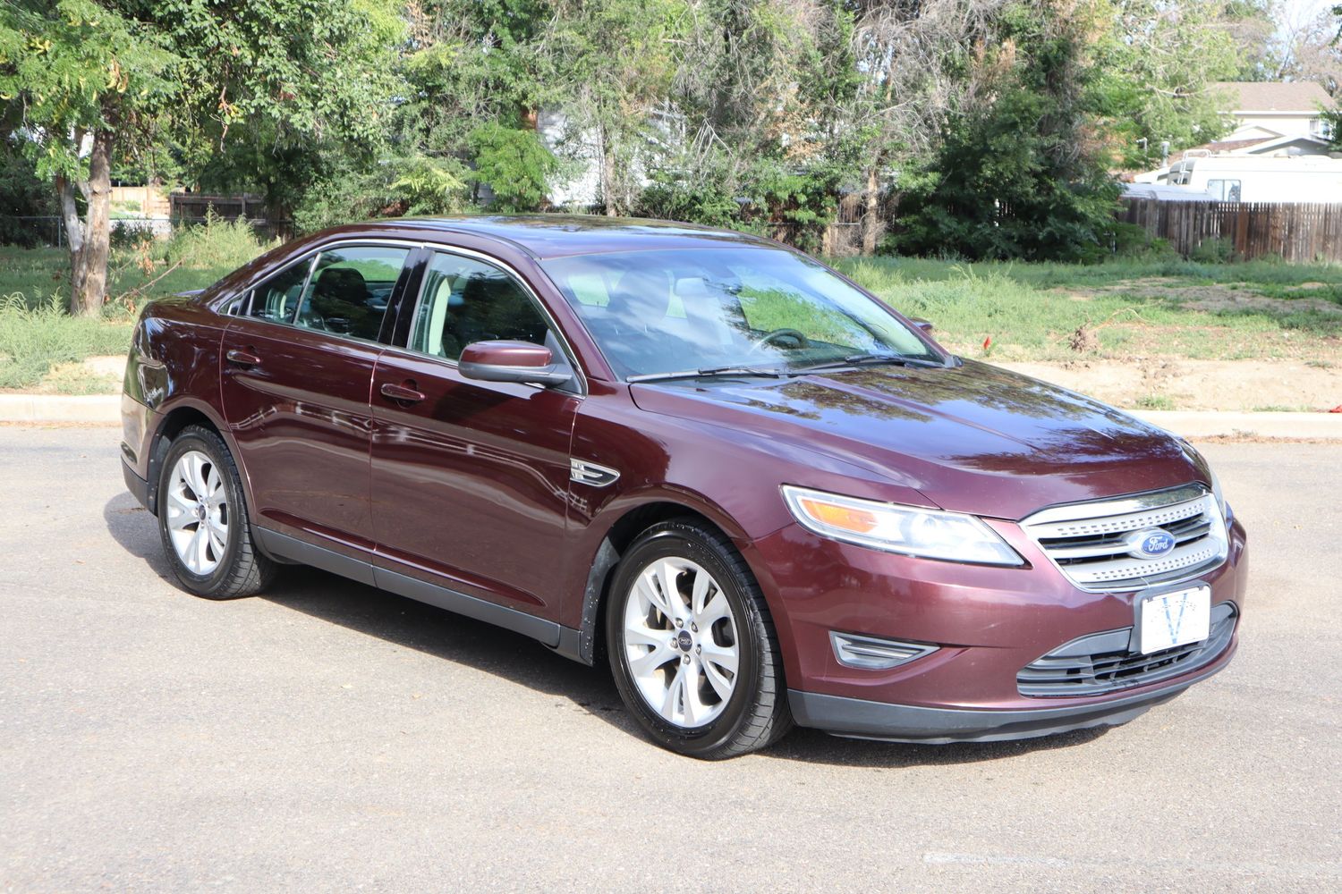2011 Ford Taurus SEL | Victory Motors of Colorado