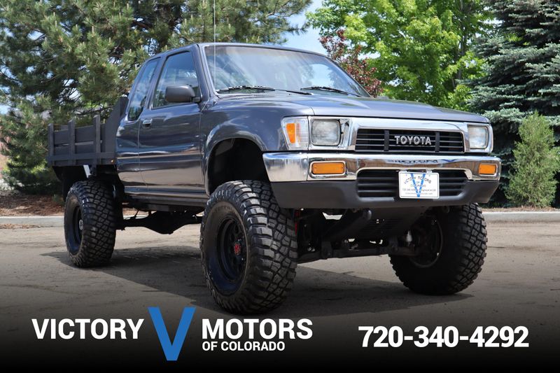 1989 Toyota Hilux Photos