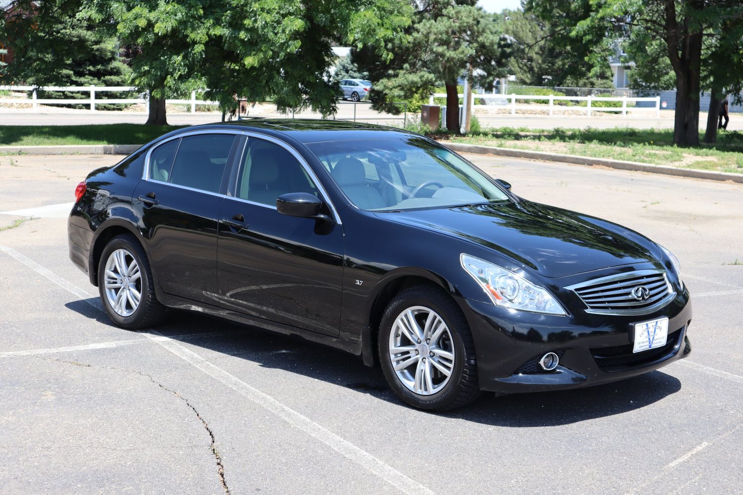 2015 INFINITI Q40 Base | Victory Motors of Colorado