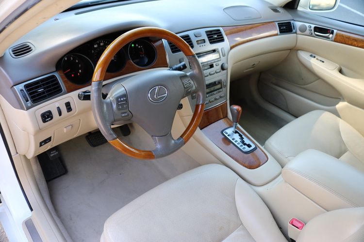 2005 Lexus ES 330 | Victory Motors of Colorado