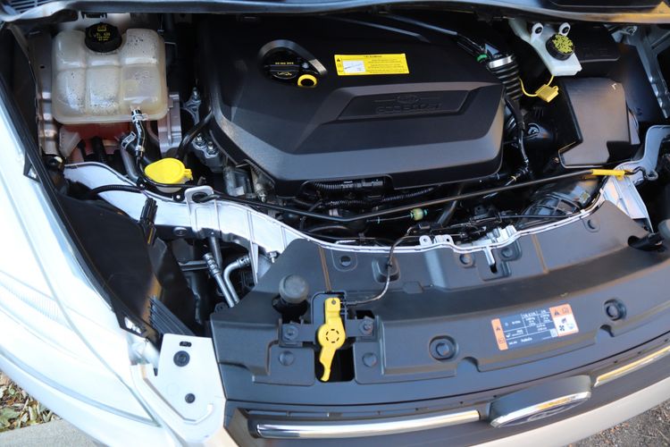 2016 Ford Escape SE | Victory Motors of Colorado