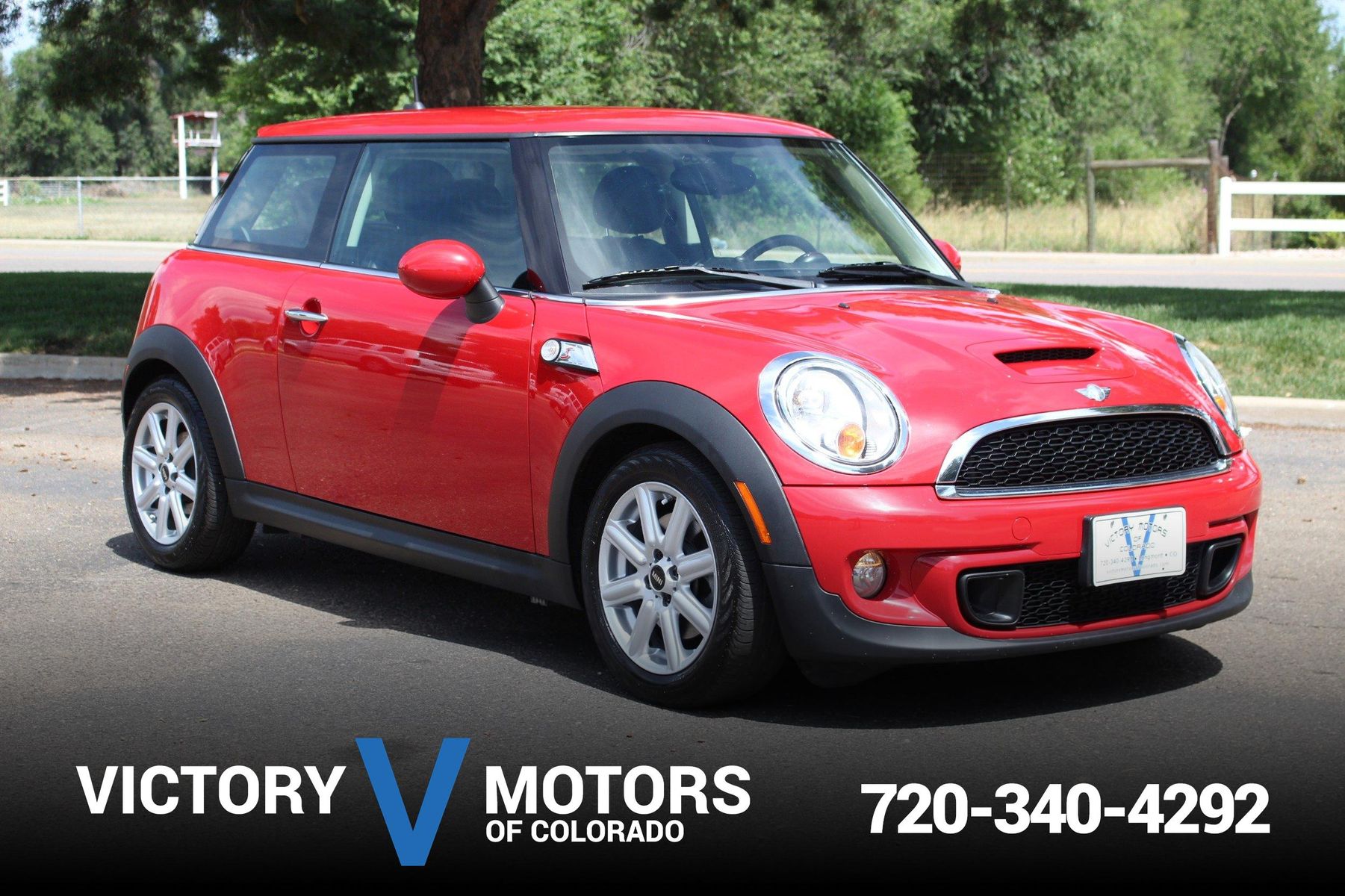 2012 MINI Cooper Hardtop S | Victory Motors of Colorado