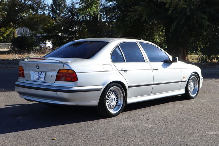 2000 BMW 5 Series 528i | Victory Motors of Colorado