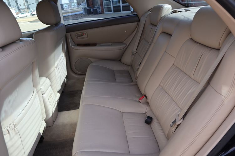 2000 Lexus ES 300 Base | Victory Motors of Colorado