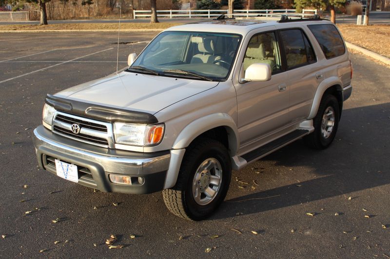2000 Toyota 4Runner Photos