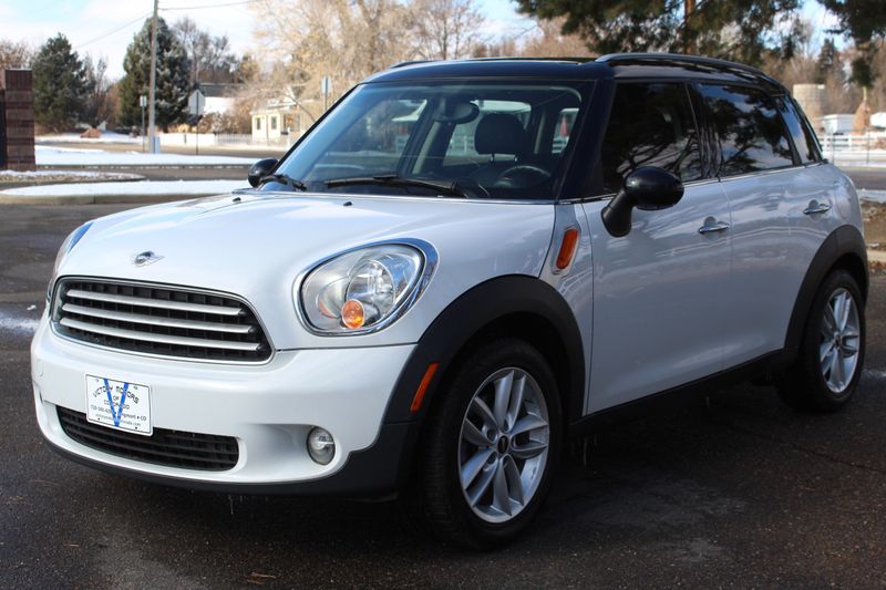 2012 MINI Cooper Countryman Photos