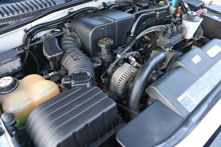 2002 Ford Explorer XLT | Victory Motors of Colorado