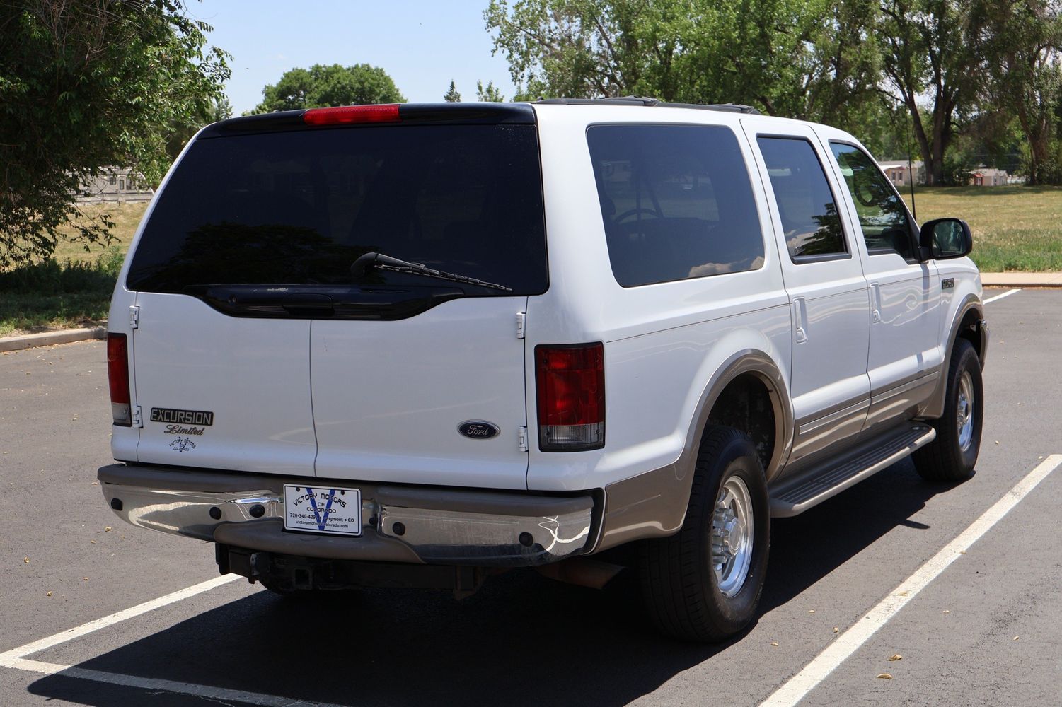 2002 Ford Excursion Limited | Victory Motors of Colorado