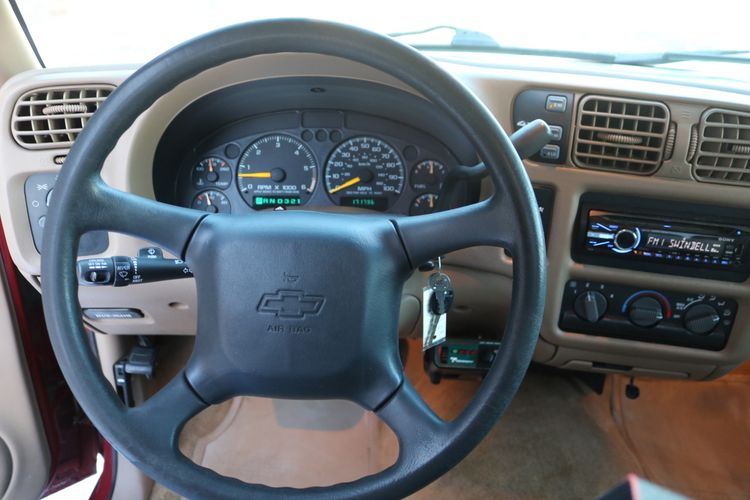2000 Chevrolet S-10 LS | Victory Motors of Colorado