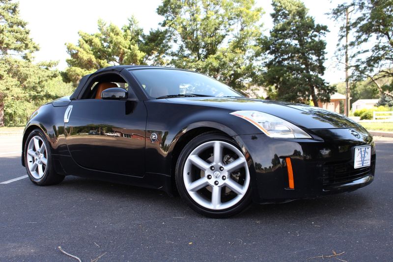 2004 Nissan 350Z Photos