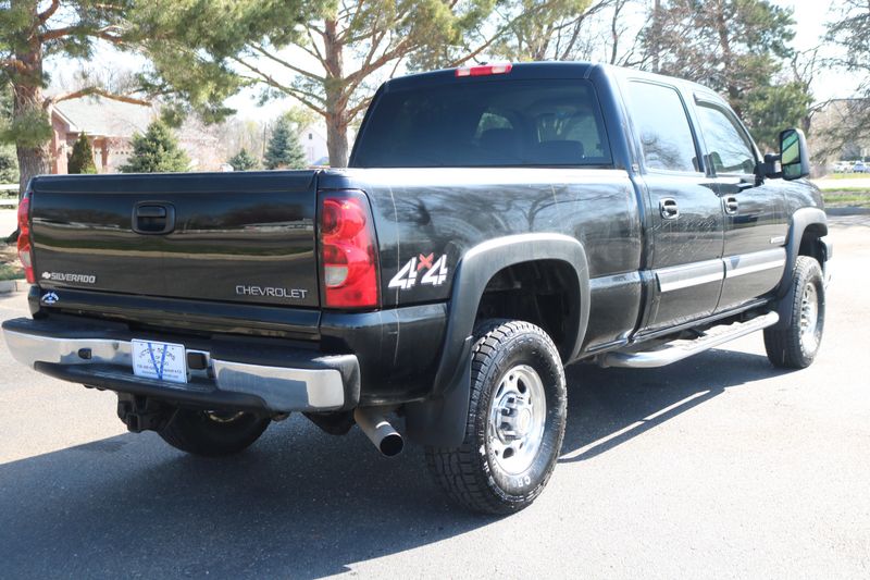 2005 Chevrolet Silverado 2500HD Photos