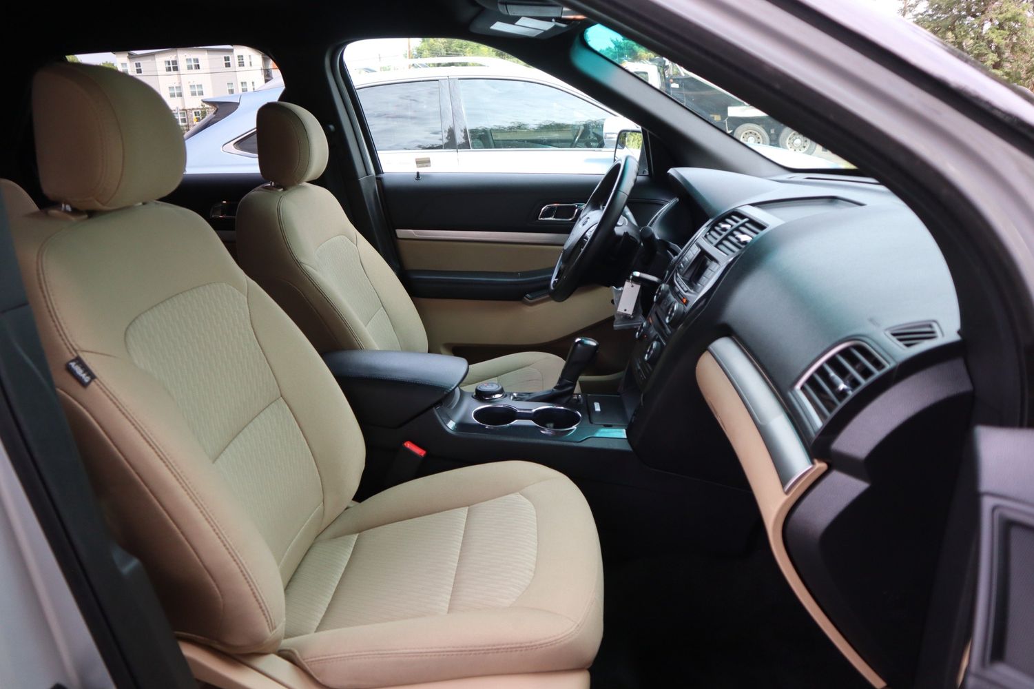 2017 Ford Explorer Base | Victory Motors of Colorado