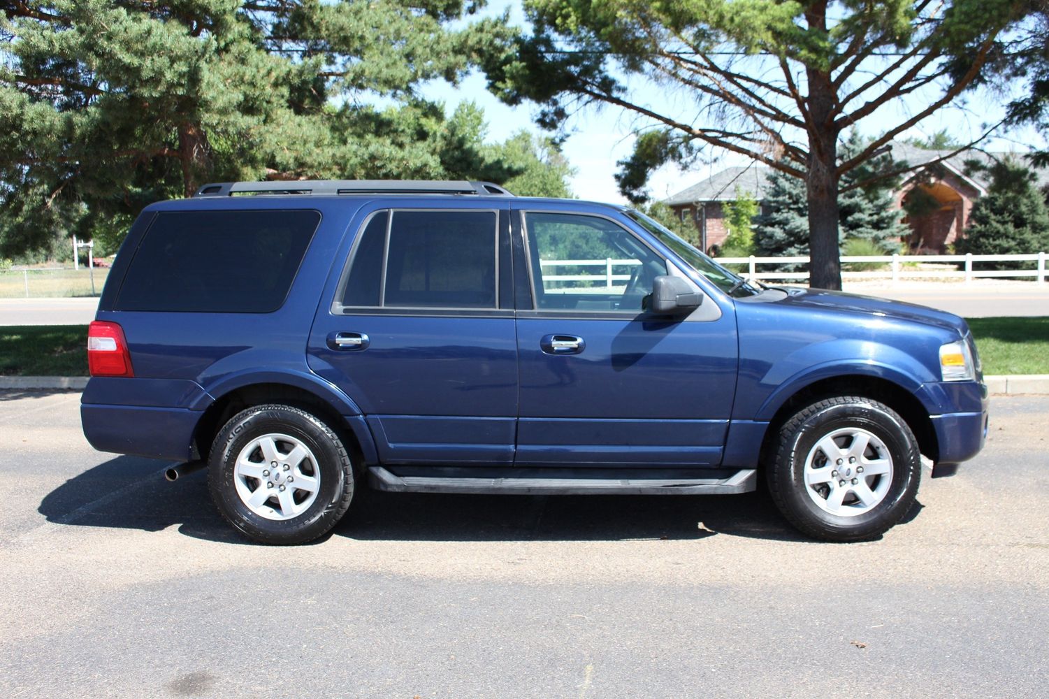 2009 Ford Expedition XLT | Victory Motors of Colorado