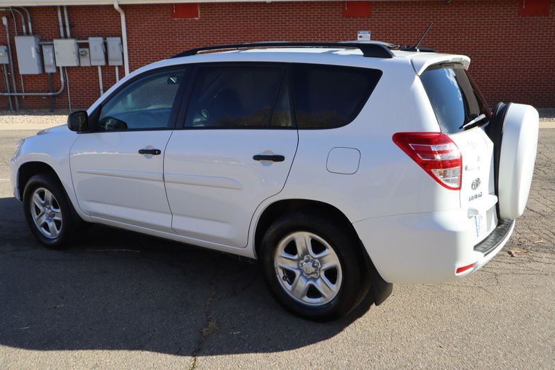 2012 Toyota RAV4 Photos