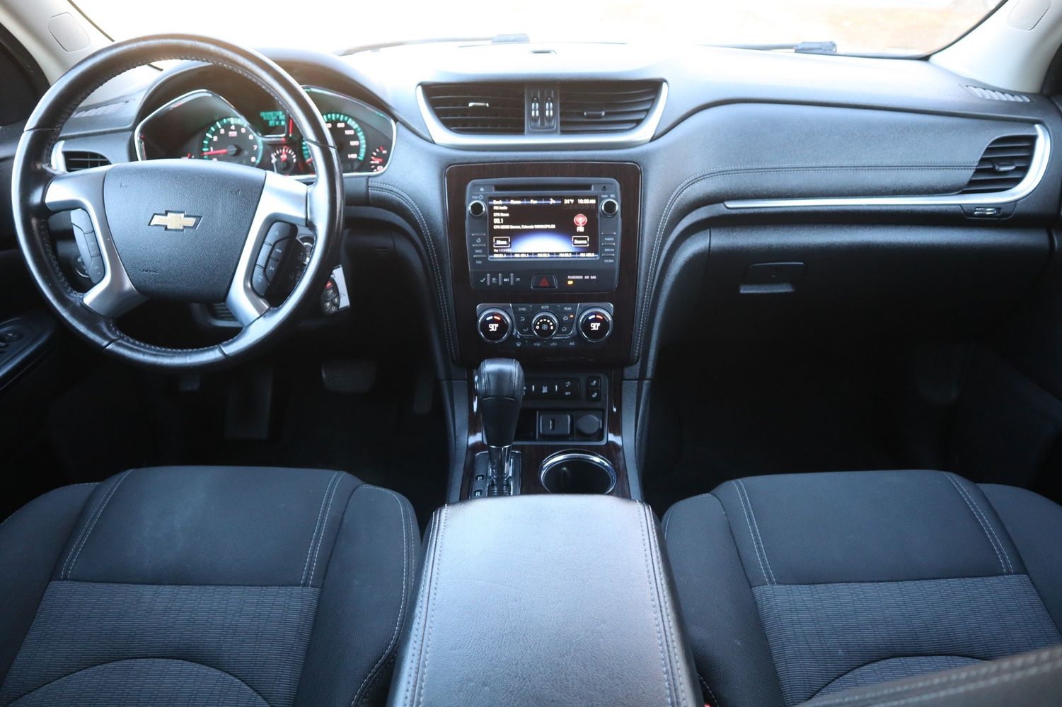 2016 Chevrolet Traverse LT | Victory Motors of Colorado