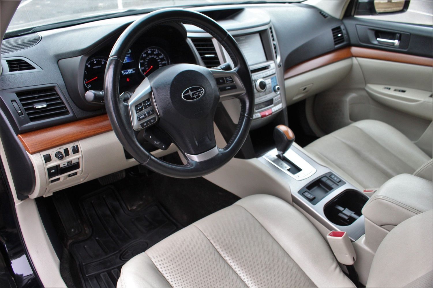 2013 Subaru Outback 3.6R Limited | Victory Motors of Colorado