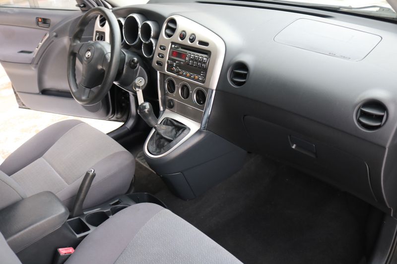 2003 Toyota Matrix Photos