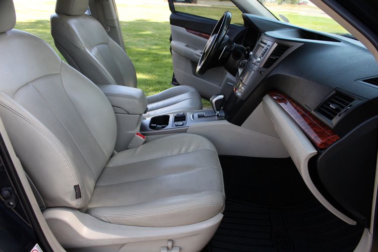 2012 Subaru Outback 2.5i Limited | Victory Motors of Colorado