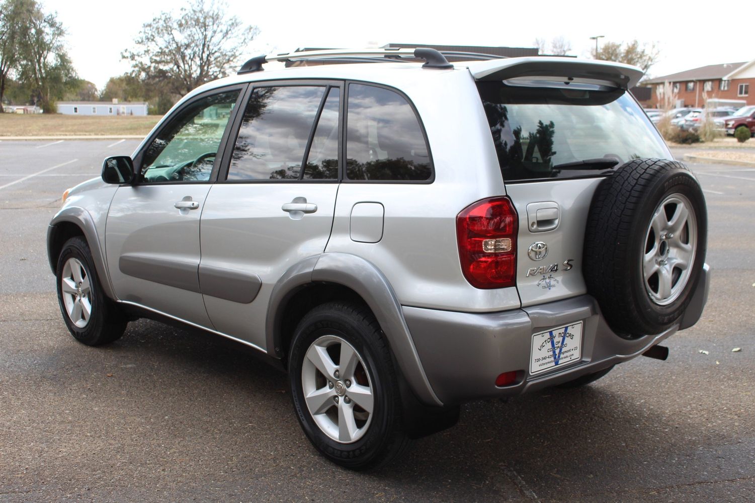 2004 Toyota RAV4 AWD | Victory Motors of Colorado