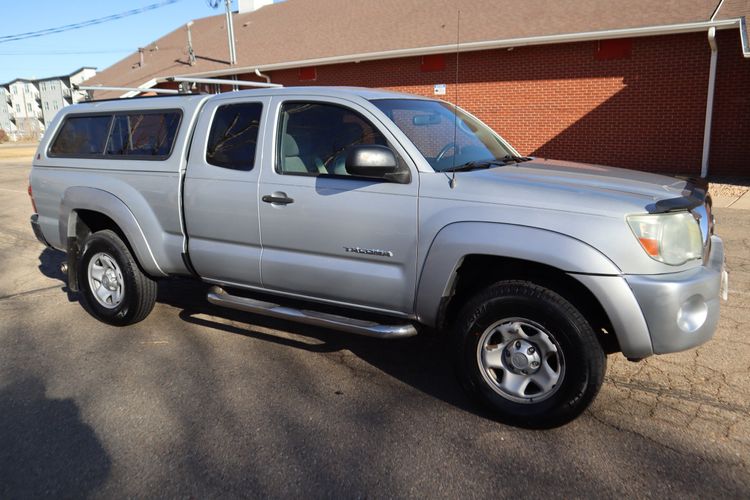 2007 Toyota Tacoma PreRunner V6 | Victory Motors of Colorado