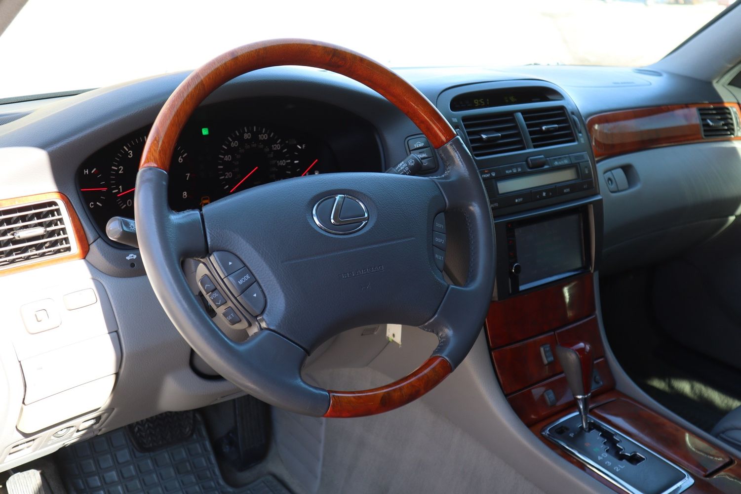2002 Lexus LS 430 Base | Victory Motors of Colorado