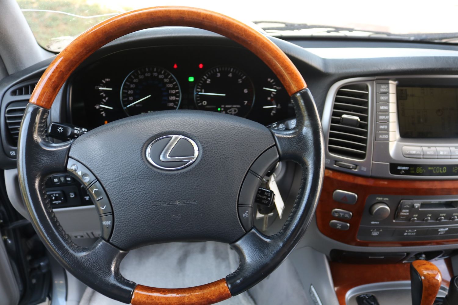 2003 Lexus LX 470 Base | Victory Motors of Colorado