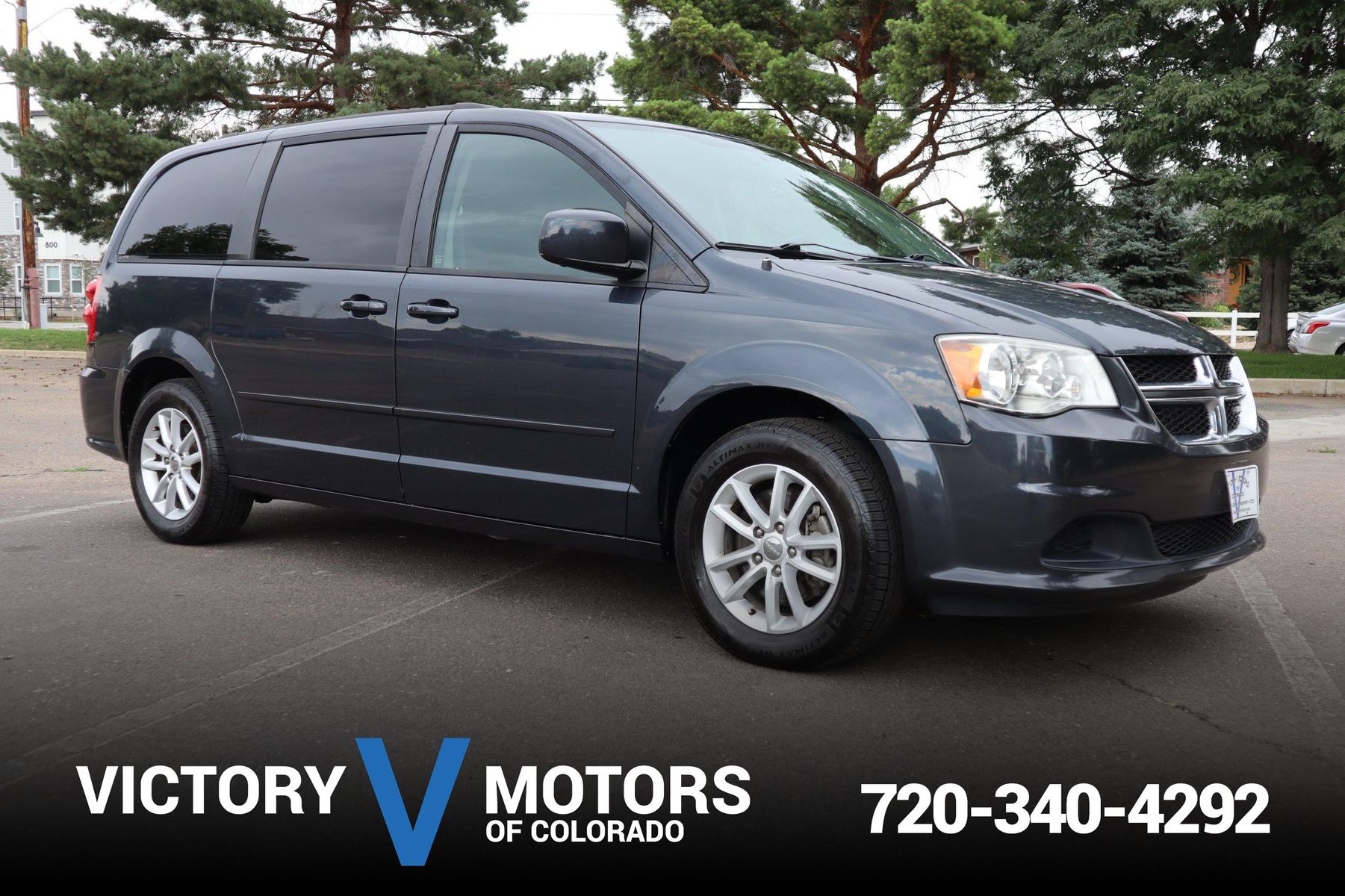 2014 Dodge Grand Caravan SXT | Victory Motors of Colorado