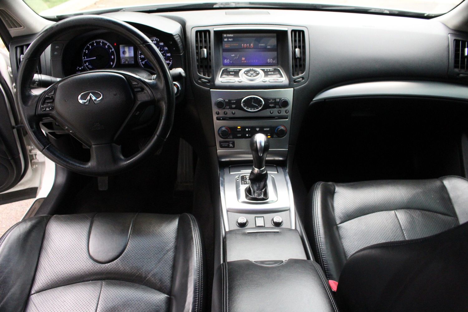 2011 INFINITI G37 Sedan x | Victory Motors of Colorado