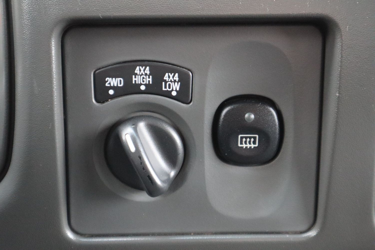 2004 Ford Excursion XLT | Victory Motors of Colorado