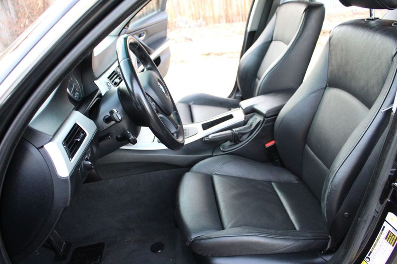 2007 BMW 335XI Photos