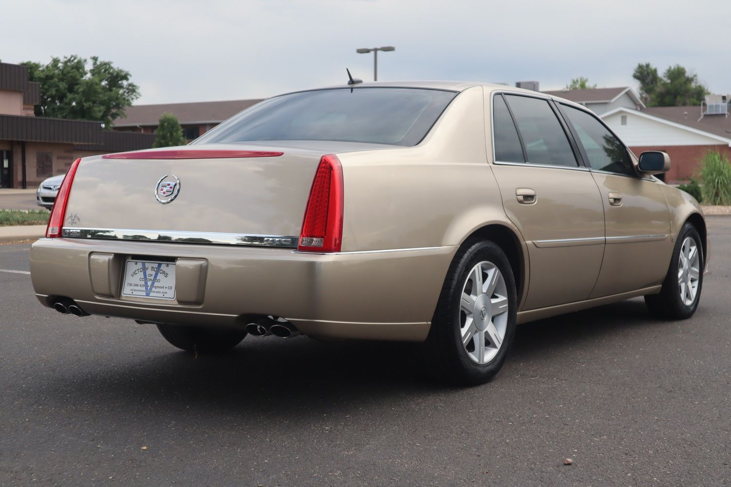 2006 Cadillac DTS Luxury I | Victory Motors of Colorado