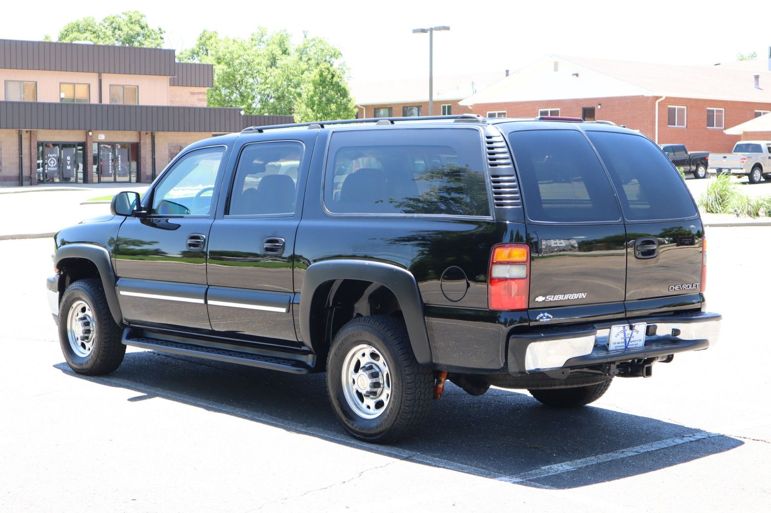2003 Chevrolet Suburban 2500 LS | Victory Motors of Colorado