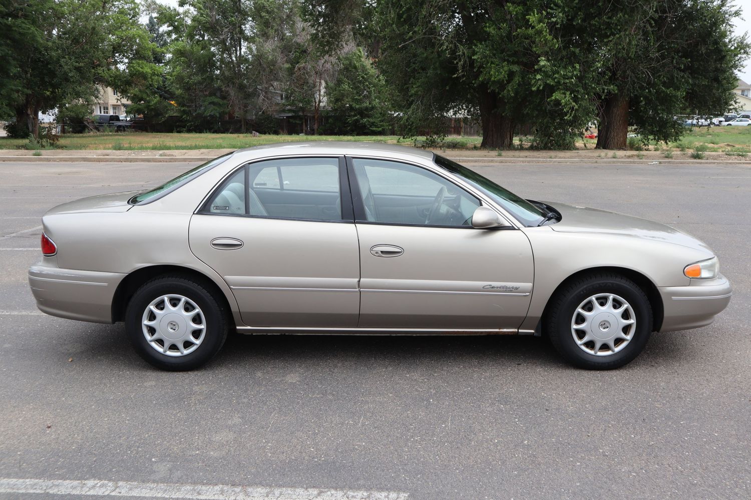 2002 Buick Century Custom | Victory Motors of Colorado
