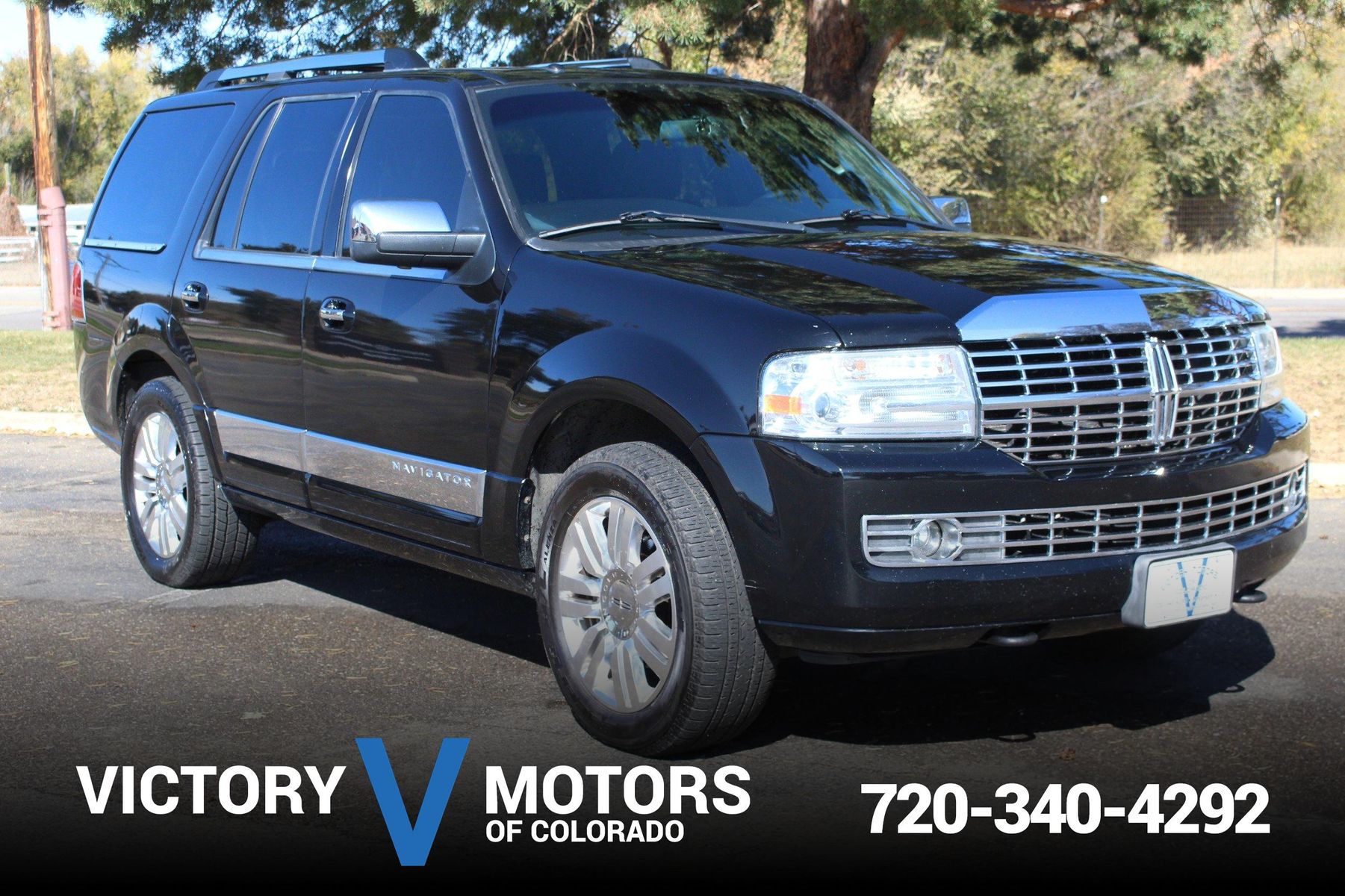 2007 Lincoln Navigator Luxury | Victory Motors of Colorado