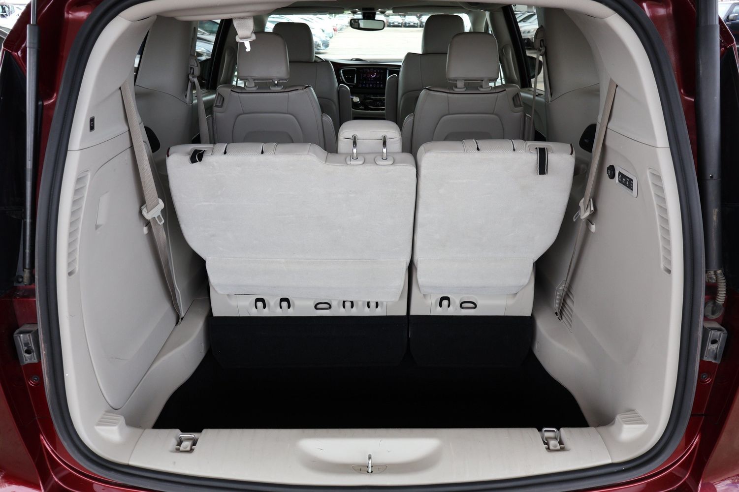 2020 Chrysler Pacifica Limited Red S | Victory Motors of Colorado