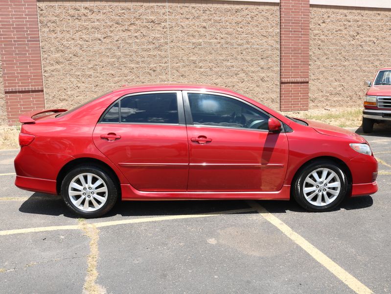 2010 Toyota Corolla Photos
