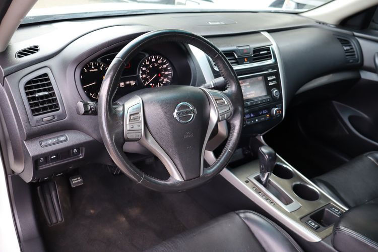 2015 Nissan Altima 2.5 SL | Victory Motors of Colorado