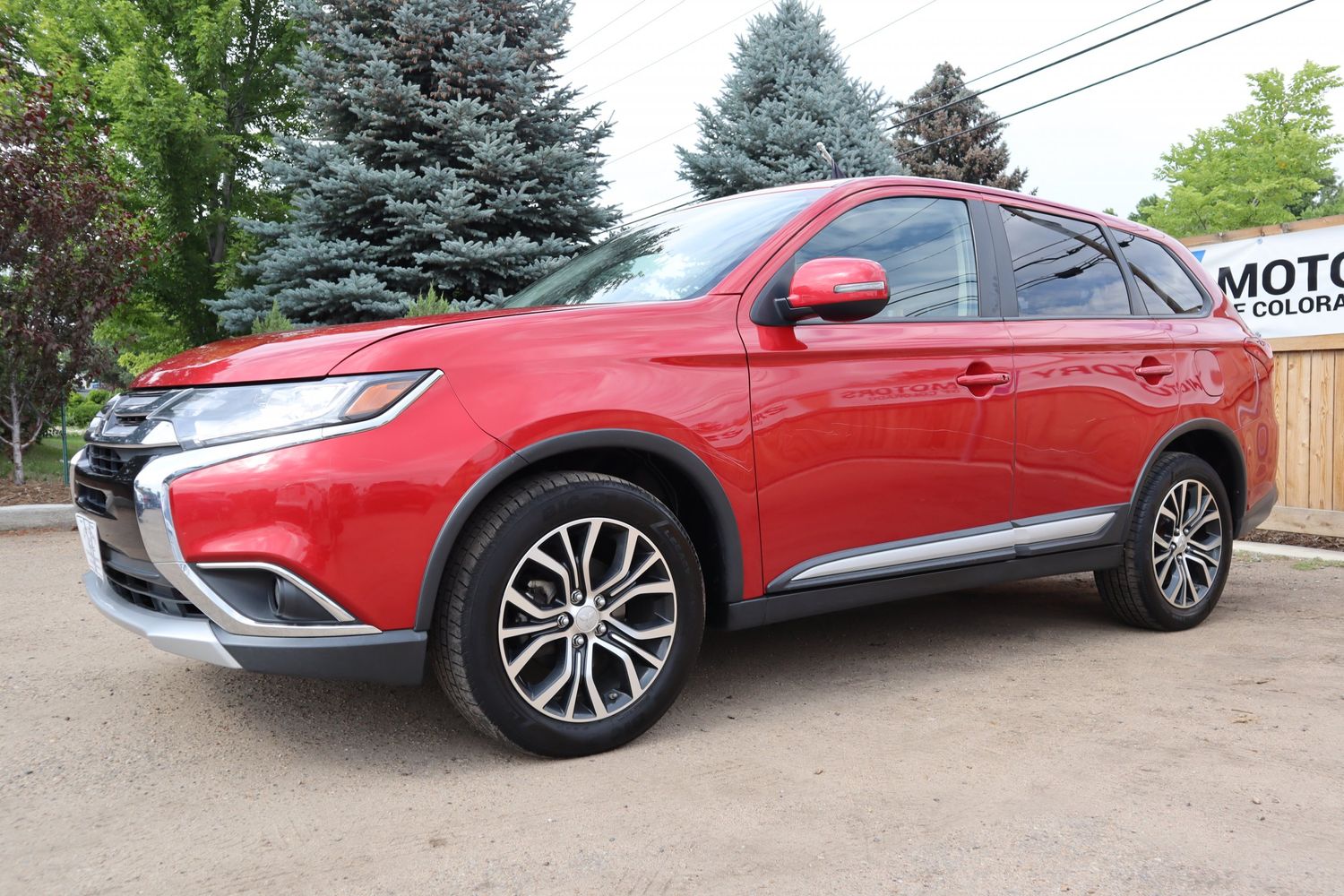 2016 Mitsubishi Outlander SE | Victory Motors of Colorado