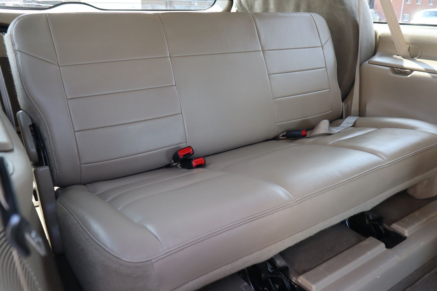 2004 Ford Excursion Limited | Victory Motors of Colorado