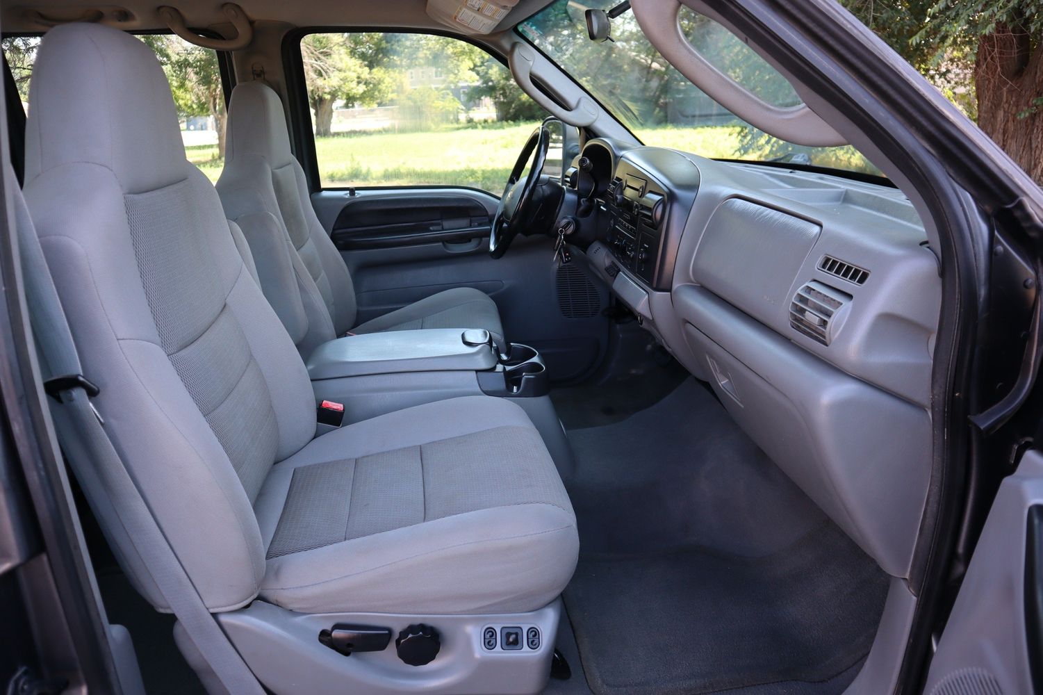 2005 Ford F-350 Super Duty XLT | Victory Motors of Colorado