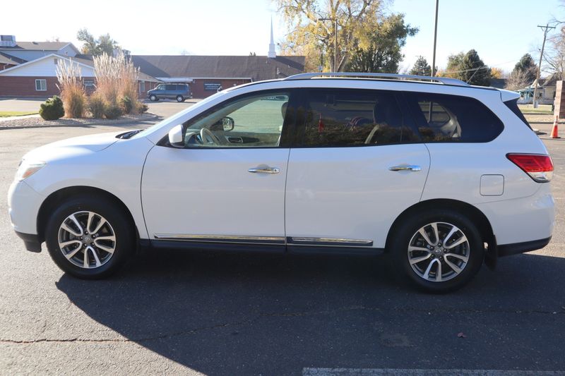 2014 Nissan Pathfinder Photos