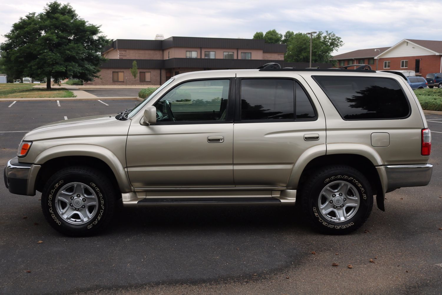 2002 Toyota 4Runner SR5 | Victory Motors of Colorado