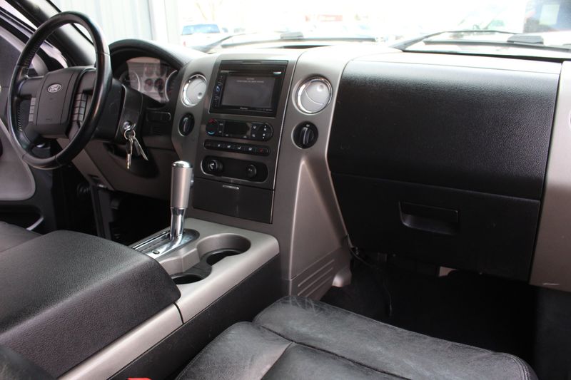 2006 Ford F-150 Photos