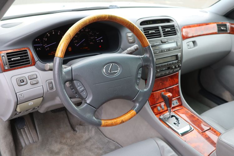 2005 Lexus LS 430 | Victory Motors of Colorado