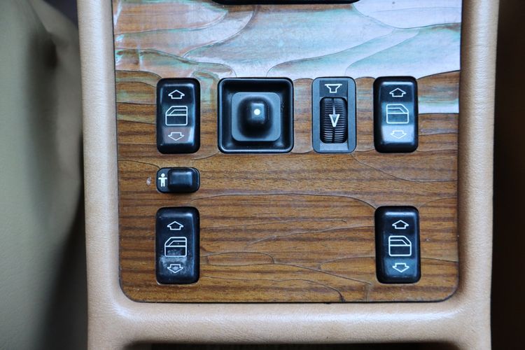 1988 Mercedes-Benz 420-Class 420 SEL | Victory Motors of Colorado