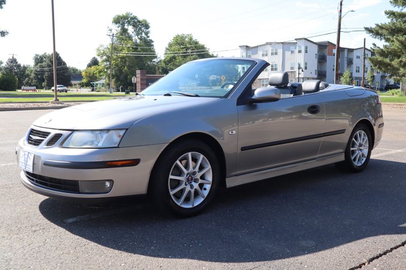 2005 Saab 9-3 Photos