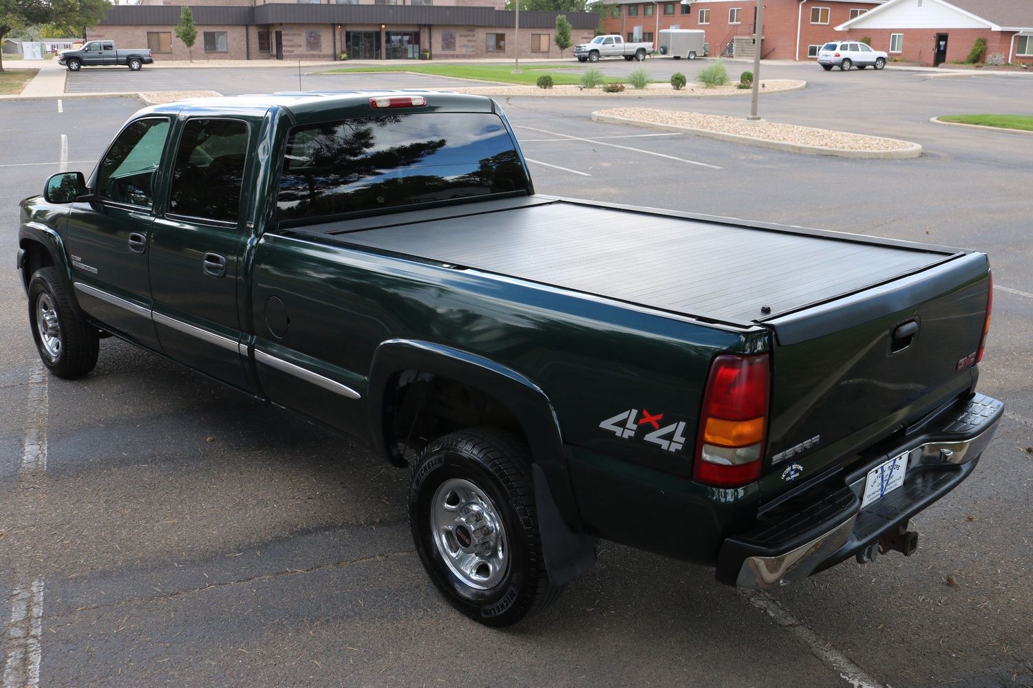 2001 GMC Sierra 2500HD SL | Victory Motors of Colorado