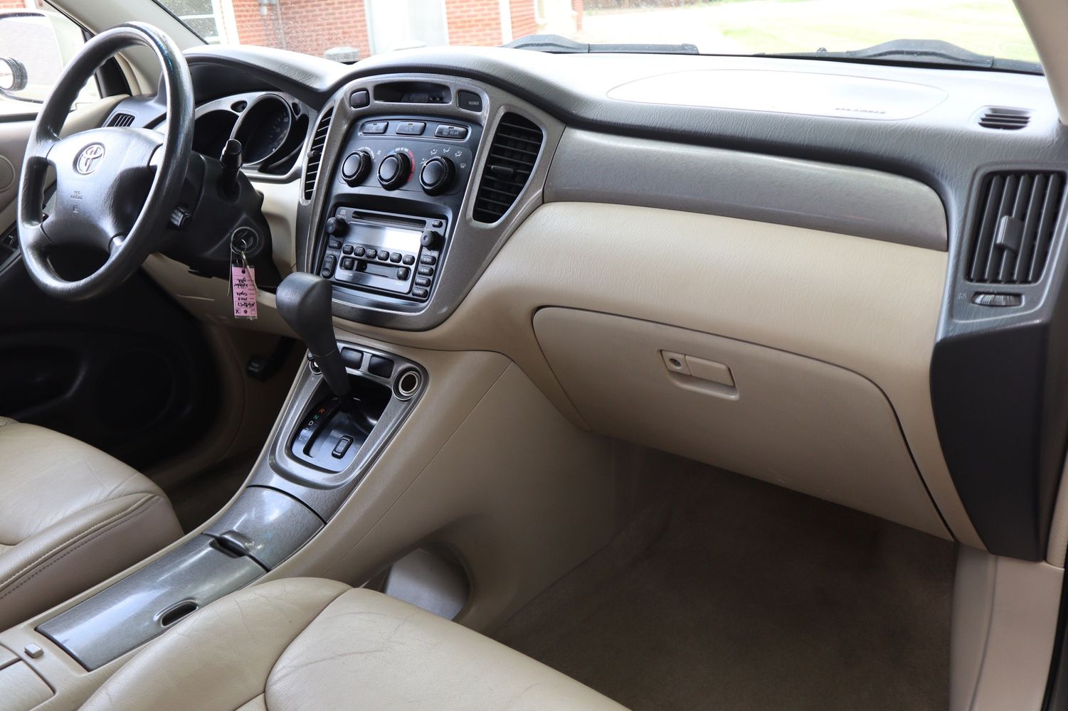 2003 Toyota Highlander Base | Victory Motors of Colorado