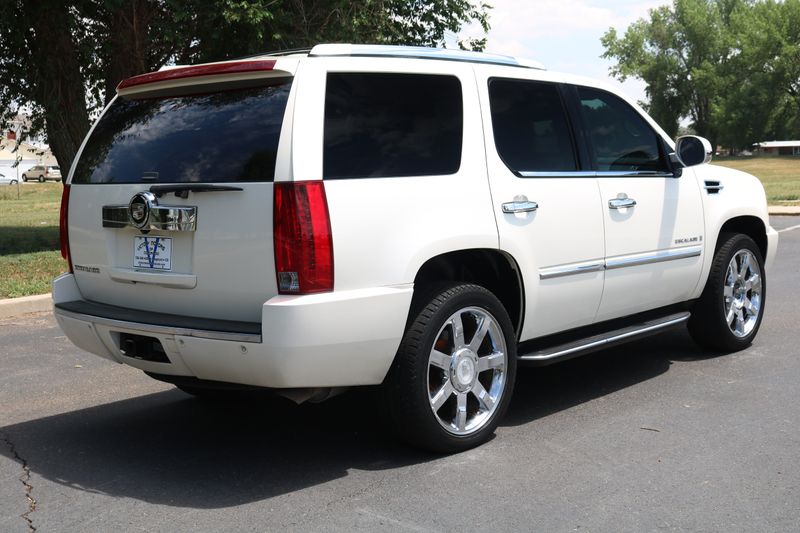 2007 Cadillac Escalade Photos