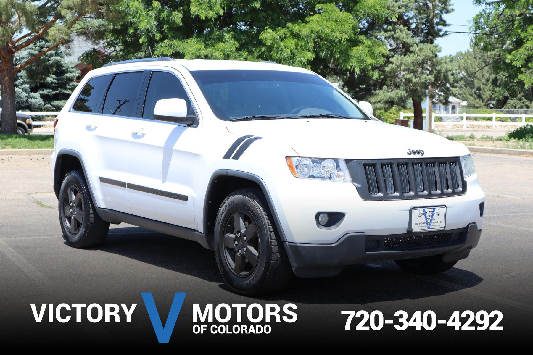 2013 Jeep Grand Cherokee Laredo | Victory Motors of Colorado